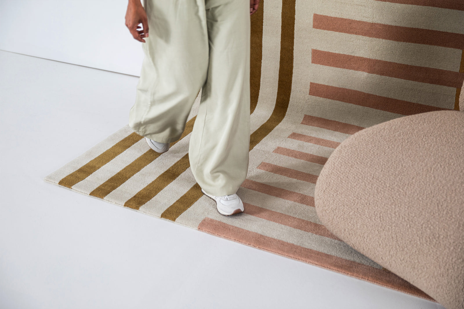 Jardan Homewares | Penny Wool Rug | Geometric Pattern | Pink Rug ...