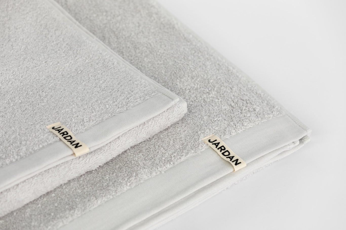 Chloe Bath Range Fog | Jardan Bath Towels | Premium Cotton Towels ...